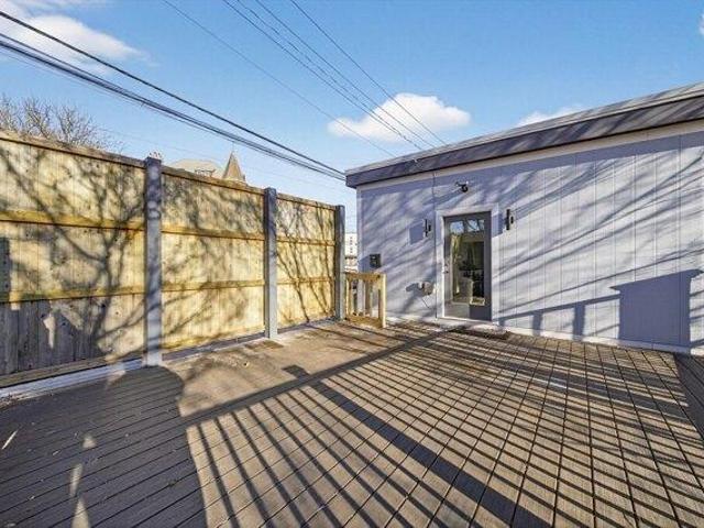 4 bedroom, Boston MA 02128 104043289