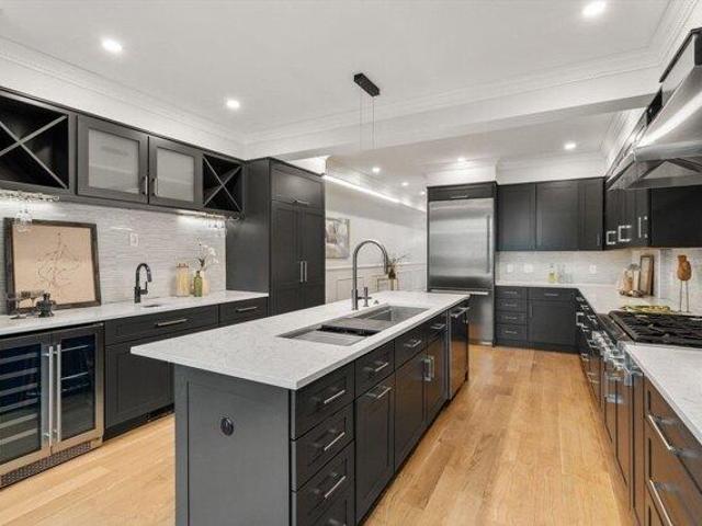 4 bedroom, Boston MA 02129 102371116