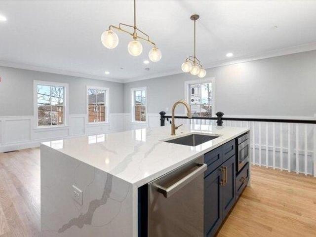 4 bedroom, Boston MA 02135 102708689