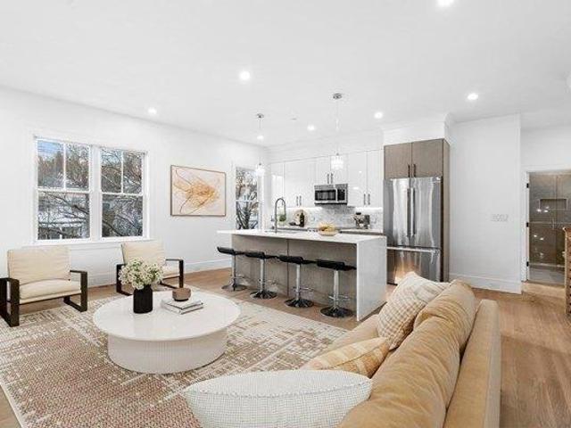 4 bedroom, Boston MA 02135 103222506