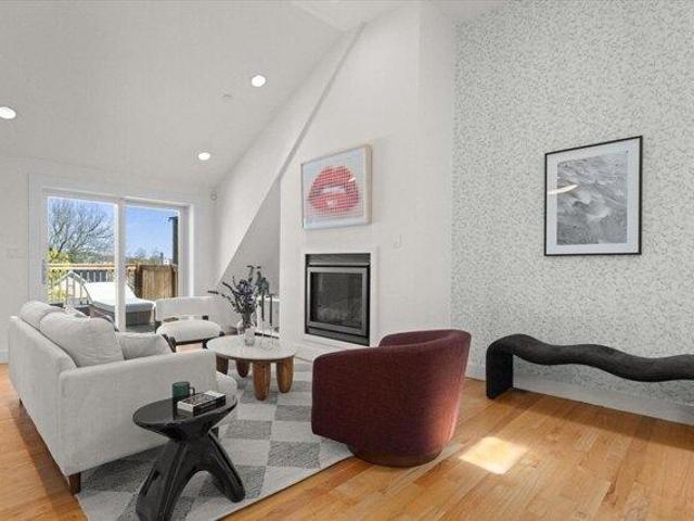 4 bedroom, Boston MA 02130 102410599