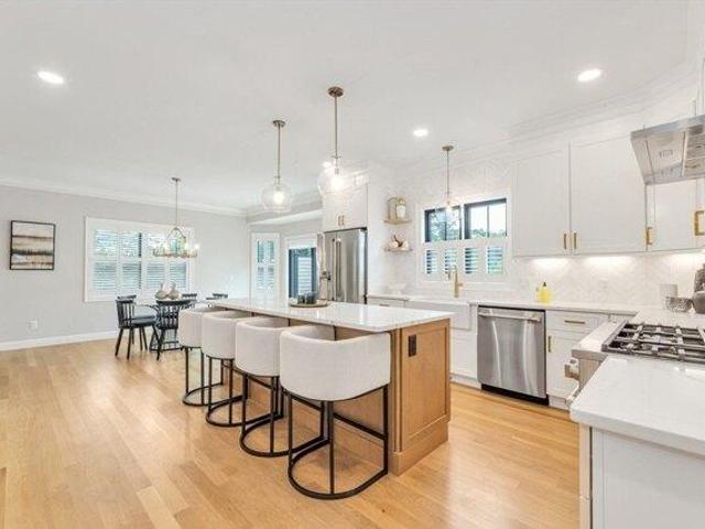 4 bedroom, Boston MA 02130 104409401