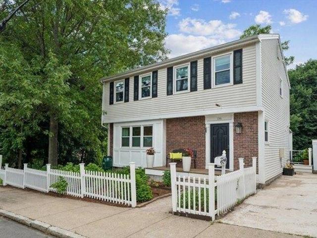 4 bedroom, Boston MA 02132 103440412