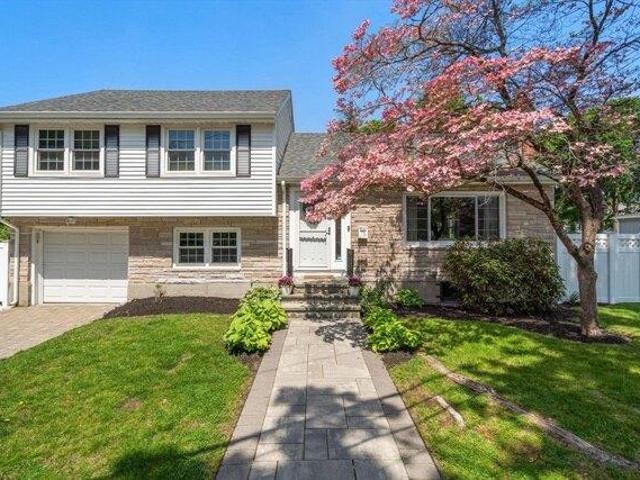 4 bedroom, Boston MA 02132 103498123
