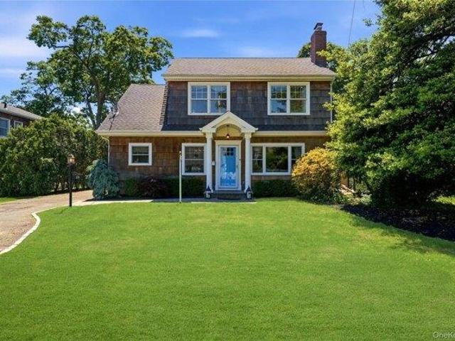 4 bedroom, Bay Shore NY 11706 104921711
