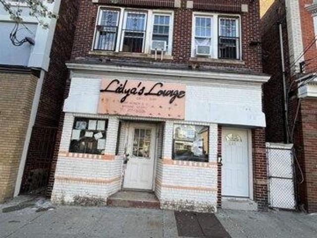 4 bedroom, Bayonne NJ 07002 102345191