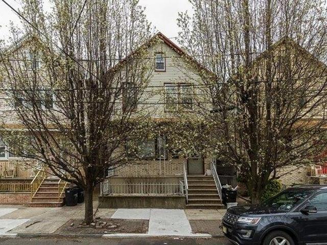4 bedroom, Bayonne NJ 07002 LS101656539