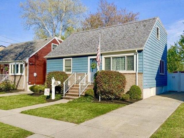 4 bedroom, Bayonne NJ 07002 LS101658972