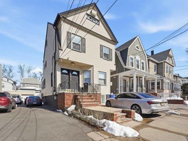 4 bedroom, Bayonne NJ 07002 LS102800831