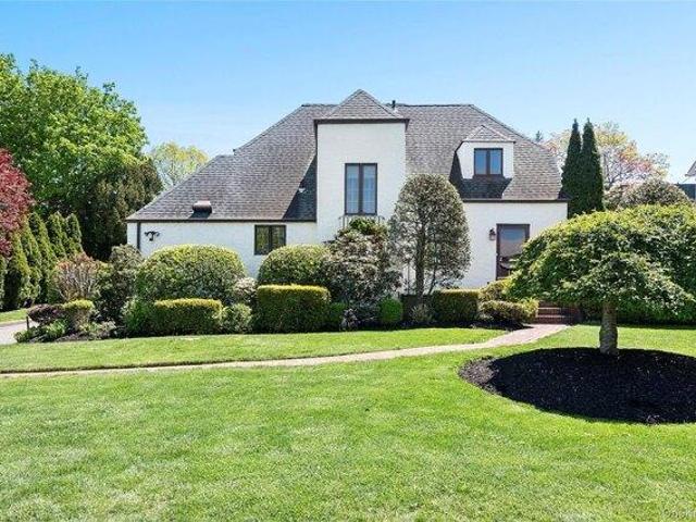4 bedroom, Bayside NY 11360 103619578