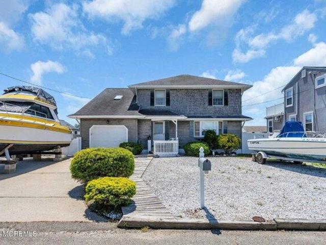 4 bedroom, Bayville NJ 08721 102565347