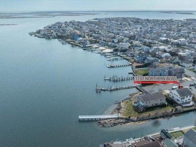 4 bedroom, Baldwin NY 11510 103602486