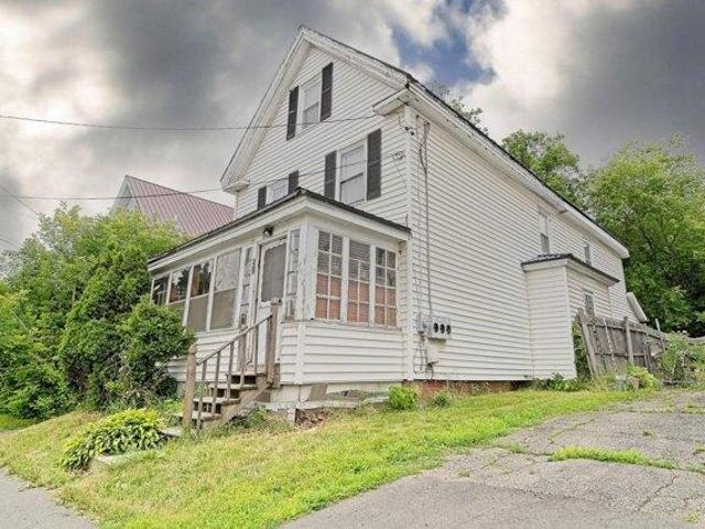 4 bedroom, Bangor ME 04401 104298548