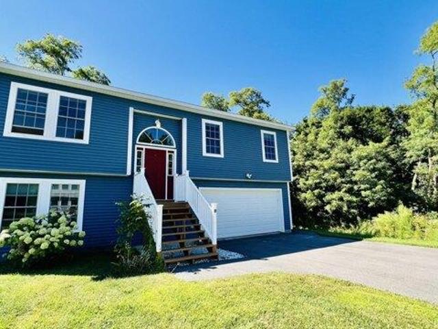4 bedroom, Bangor ME 04401 104299105