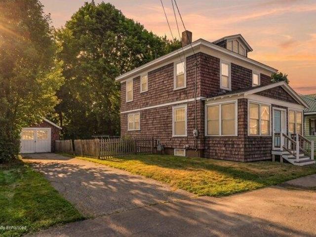 4 bedroom, Bangor ME 04401 105176028