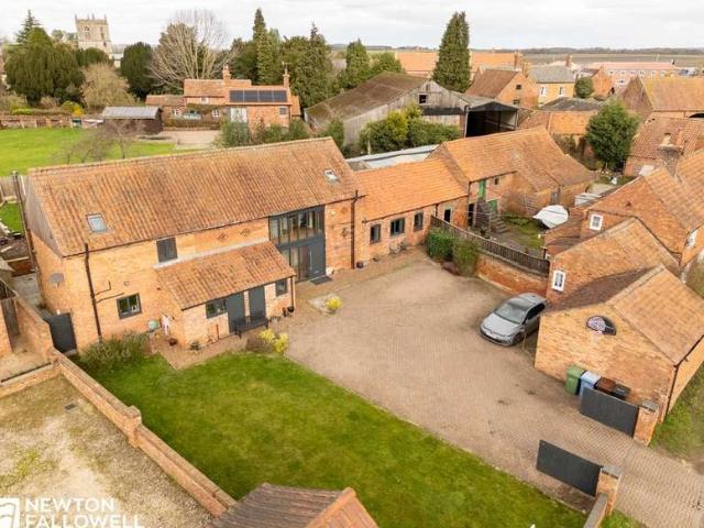 4 Bedroom Barn Conversion Character Property