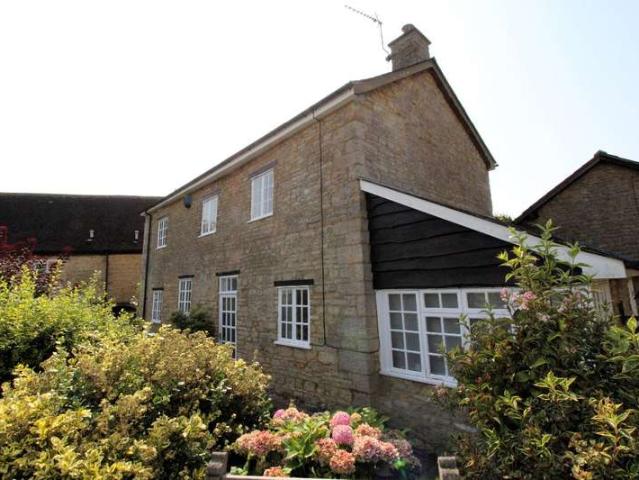 4 Bedroom Barn Conversion Character Property