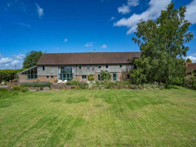 4 Bedroom Barn Conversion Character Property