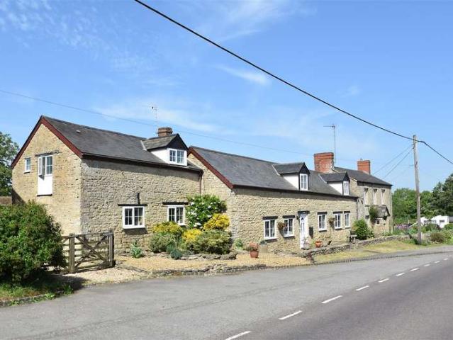 4 Bedroom Barn Conversion Character Property