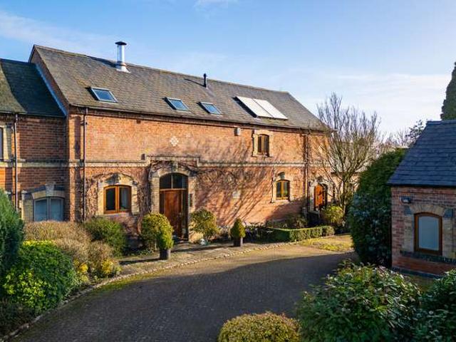 4 Bedroom Barn Conversion Character Property