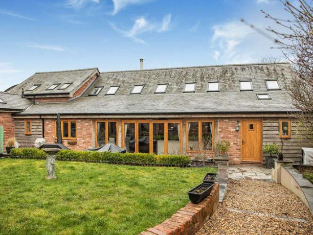 4 Bedroom Barn Conversion Character Property