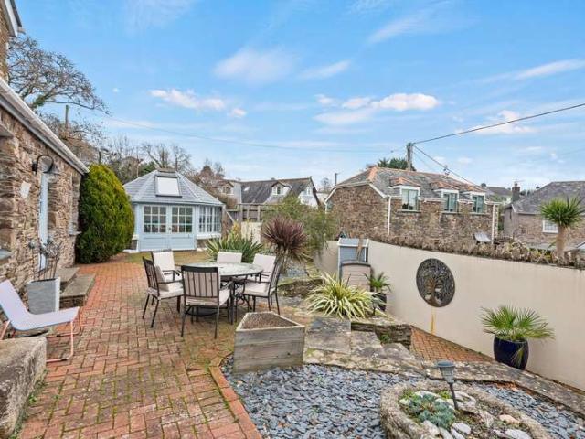 4 Bedroom Barn Conversion Character Property
