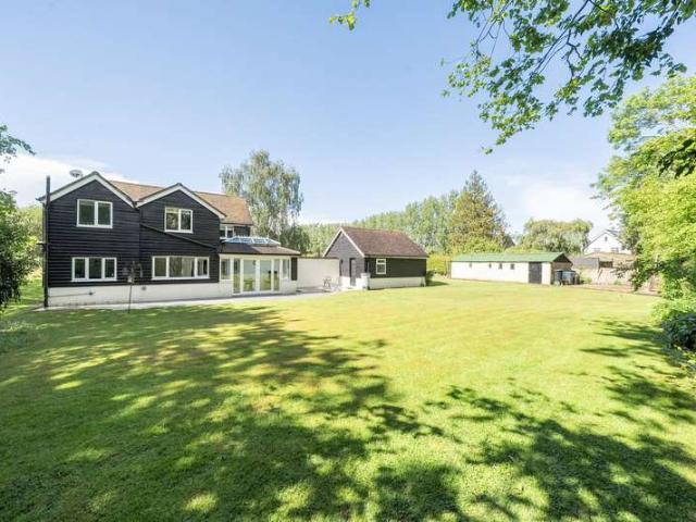 4 Bedroom Barn Conversion Character Property