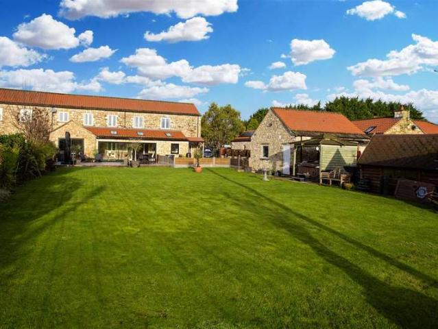 4 Bedroom Barn Conversion Character Property