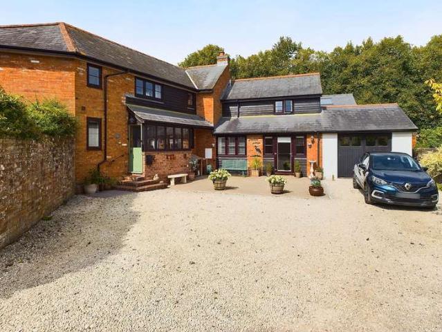 4 Bedroom Barn Conversion Character Property
