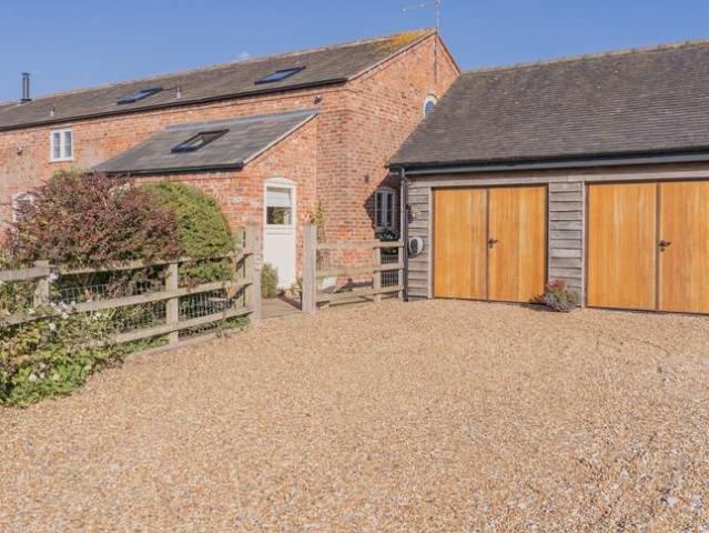 4 Bedroom Barn Conversion Character Property