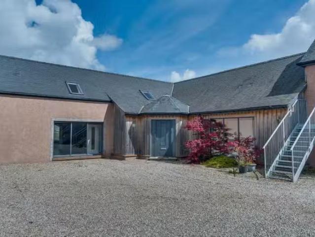 4 bedroom barn conversion for rent in Cairn Steading, Upper Po.