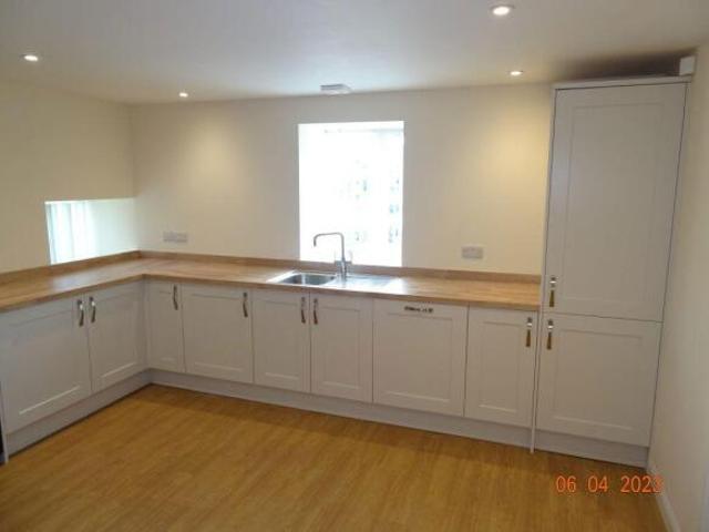 4 bedroom barn conversion for rent in The Barn, Kirk Edge Road, Worrall, S35 0AE, S35