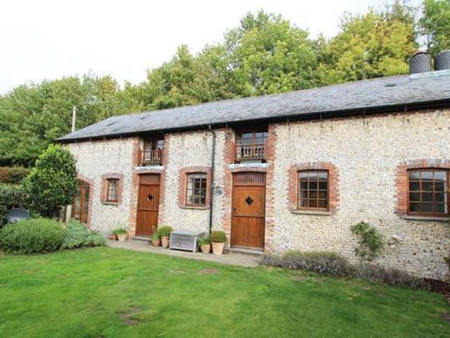 4 bedroom barn conversion for sale in Midlington Hill Droxford SO32
