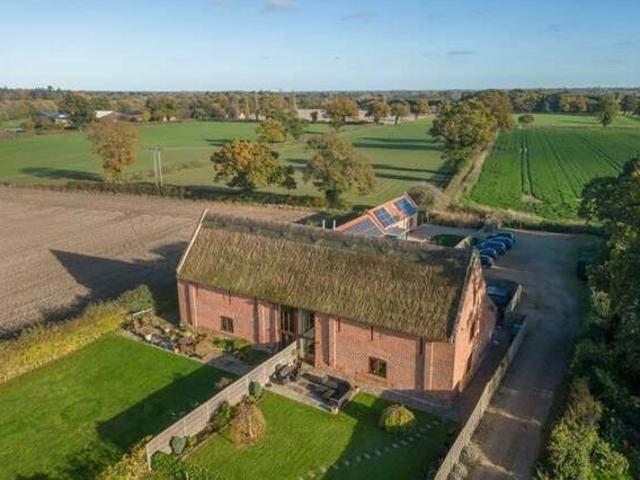 4 bedroom barn conversion for sale in Blofield NR13