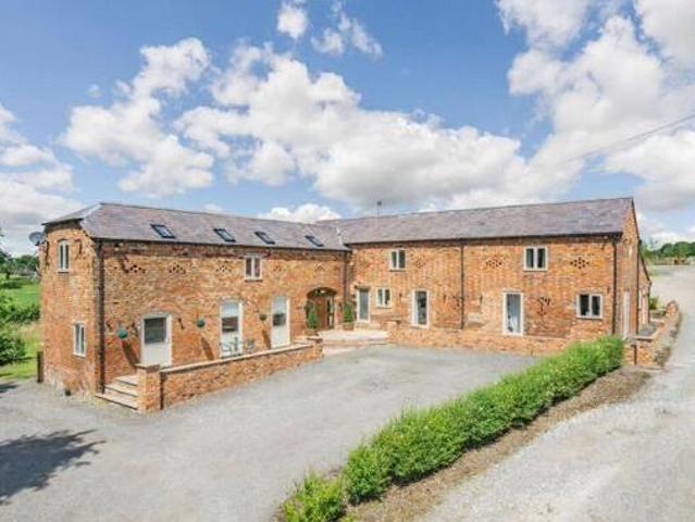 4 Bedroom Barn Conversion For Sale In Cuddington
