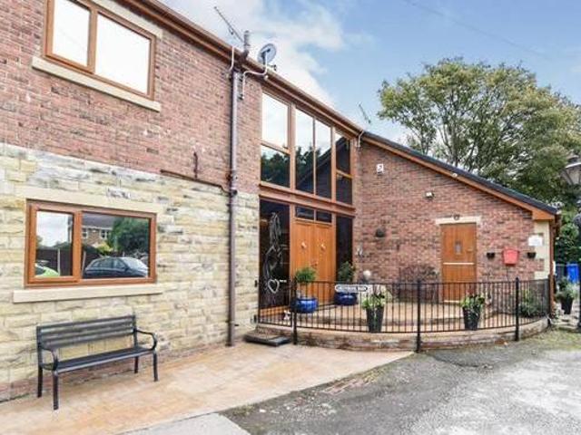 4 bedroom barn conversion for sale in Greenbank Barn Radcliffe Manchester Greater Manchester M26