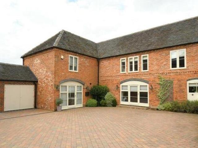 4 Bedroom Barn Conversion For Sale In Kingstanding, Needwood