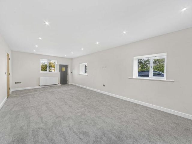 4 bedroom barn conversion to rent