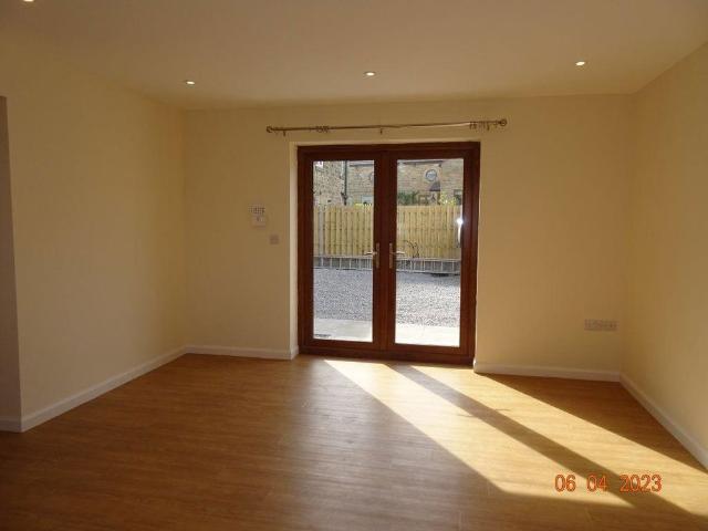 4 bedroom barn conversion to rent