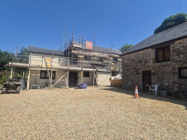 4 bedroom barn conversion to rent