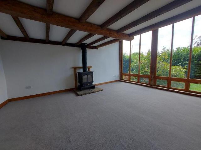 4 bedroom barn conversion to rent