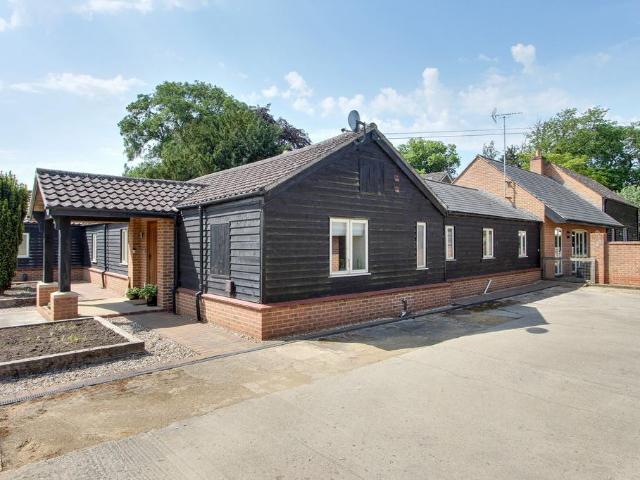 4 bedroom barn for sale