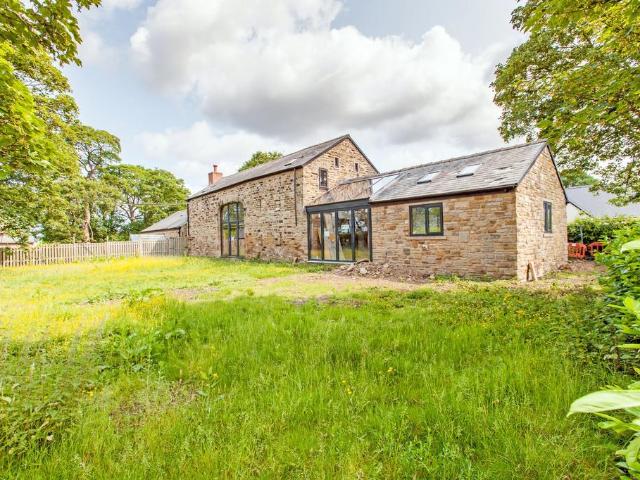 4 bedroom barn for sale