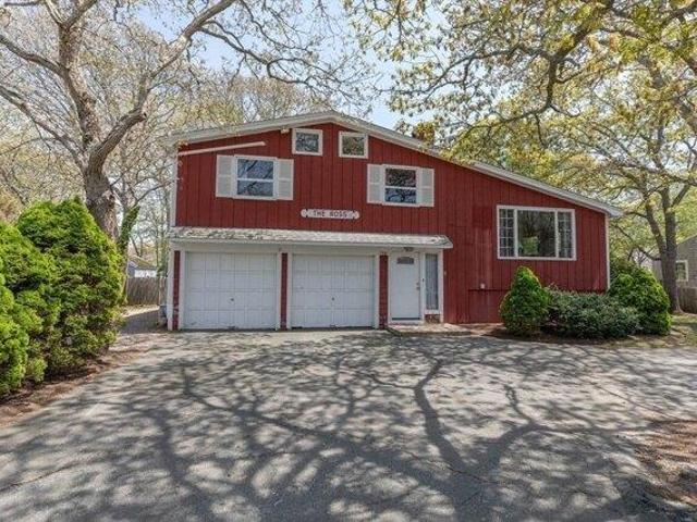 4 bedroom, Barnstable MA 02601 103100182