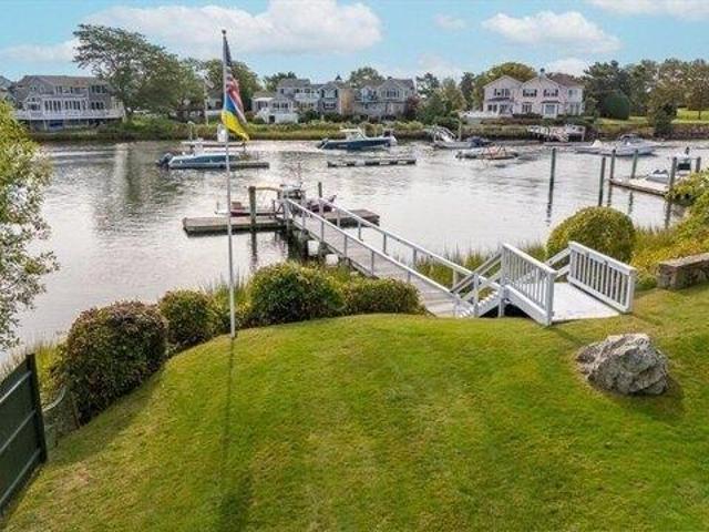 4 bedroom, Barnstable MA 02632 102256106