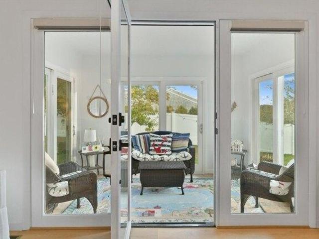 4 bedroom, Barnstable MA 02635 102060615