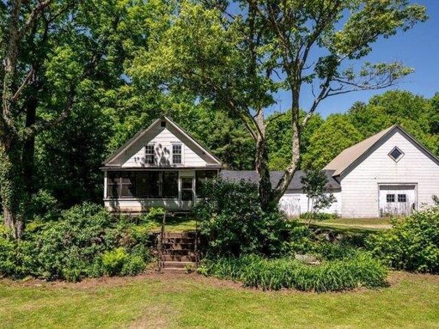 4 bedroom, Barnstead NH 03225 103439898