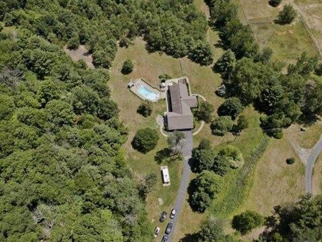 4 bedroom, Barre MA 01005 105116940