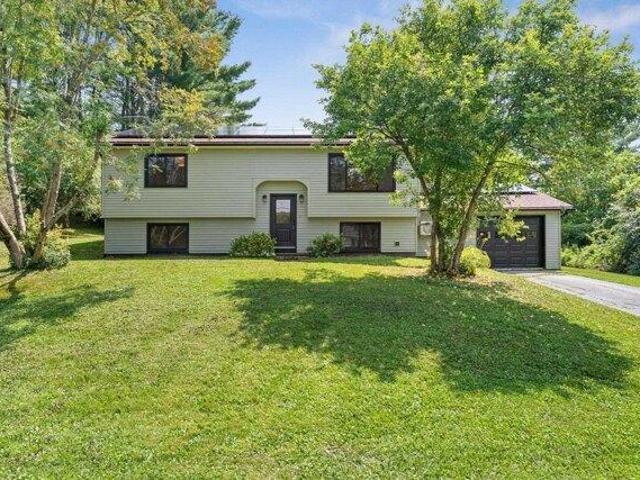 4 bedroom, Barre VT 05641 LS102317206