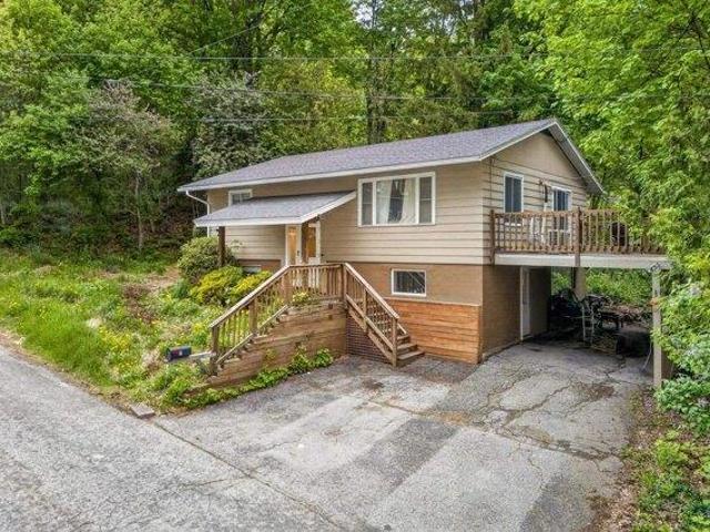 4 bedroom, Barre VT 05641 LS103074722